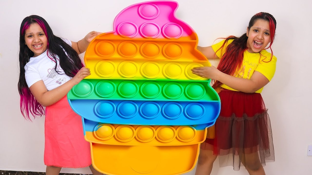 شفا وسوسو يريدوا نفس البوب ات !! Shfa and Soso play pop it challenge ...