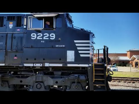 [NS]9229 D9-40CW & D9-40CW Leads E25-18 With Mr W On The Point With Nice K5la In Fay NC - YouTube