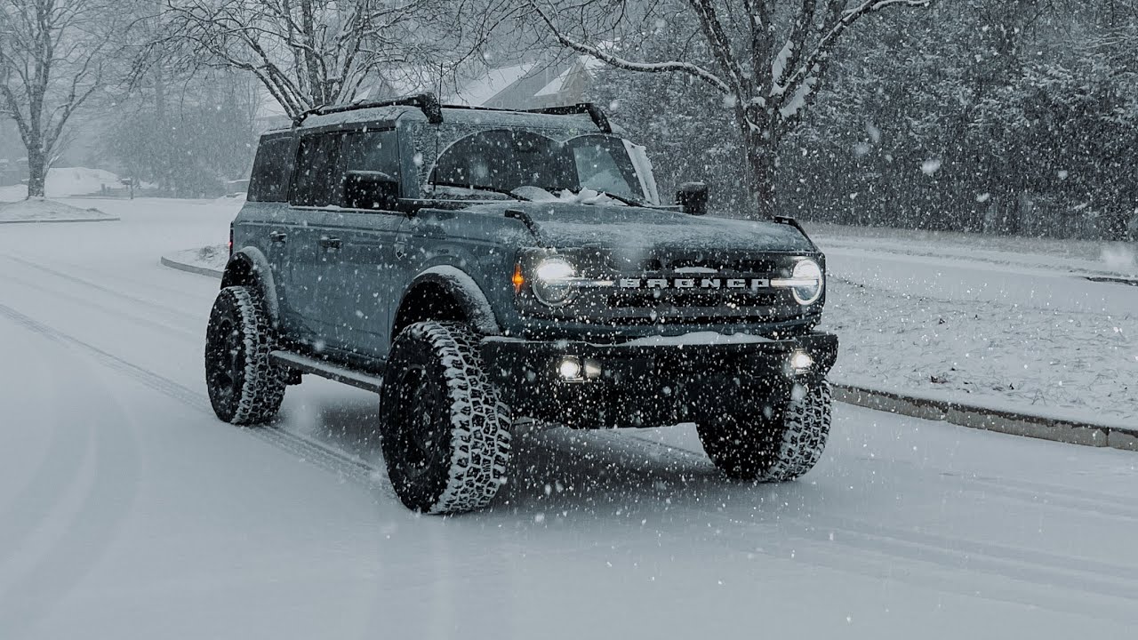 Ford Bronco + Georgia Heavy Snow (moving stills / snow ASMR - 4K) - YouTube