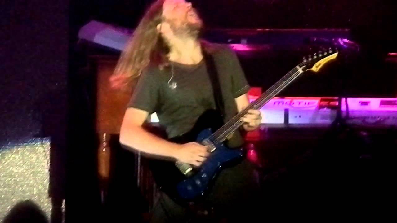 Adam Levine Plays the Drums, James Valentine Sings! ♥ Live in Araneta ...