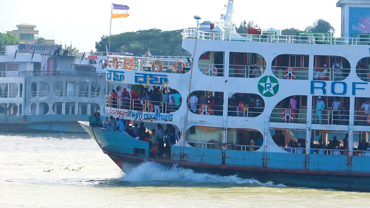 The Passenger Ship Is Overcrowded Trying To Cross Dangerous Fast Water ...