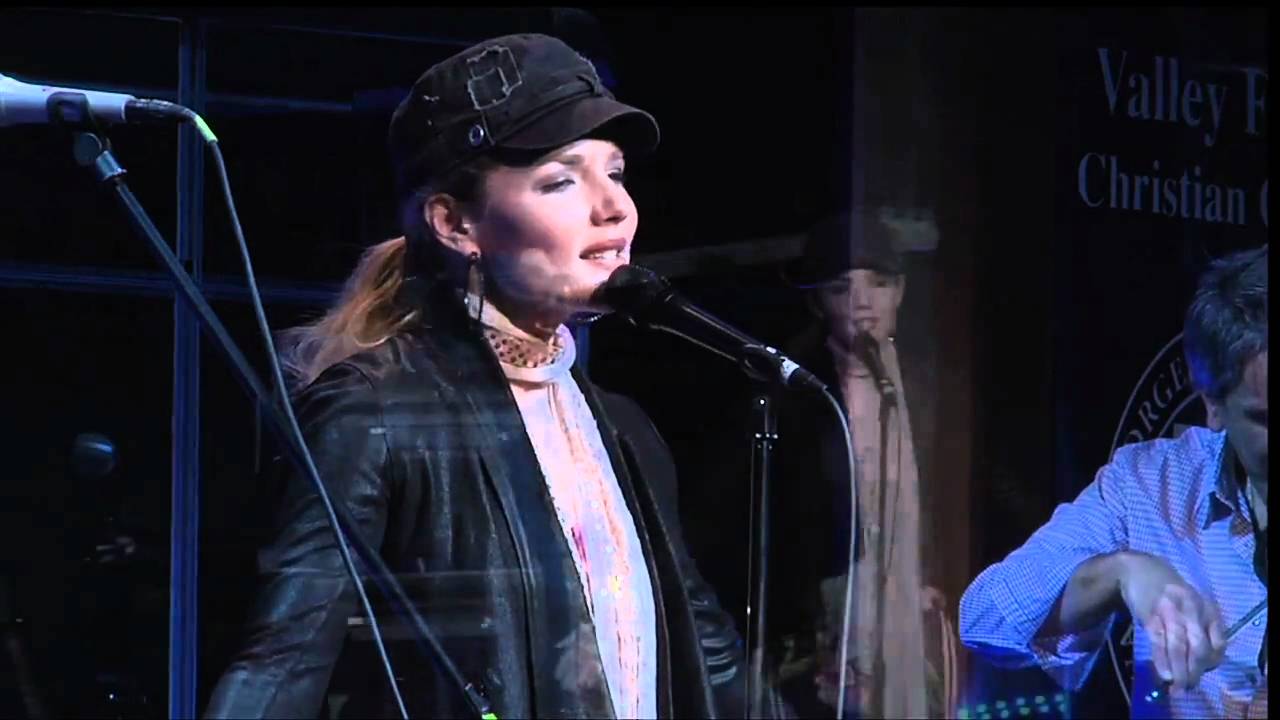 Laura Kaczor - When Grace Calls You Out @ LifeThirst - YouTube