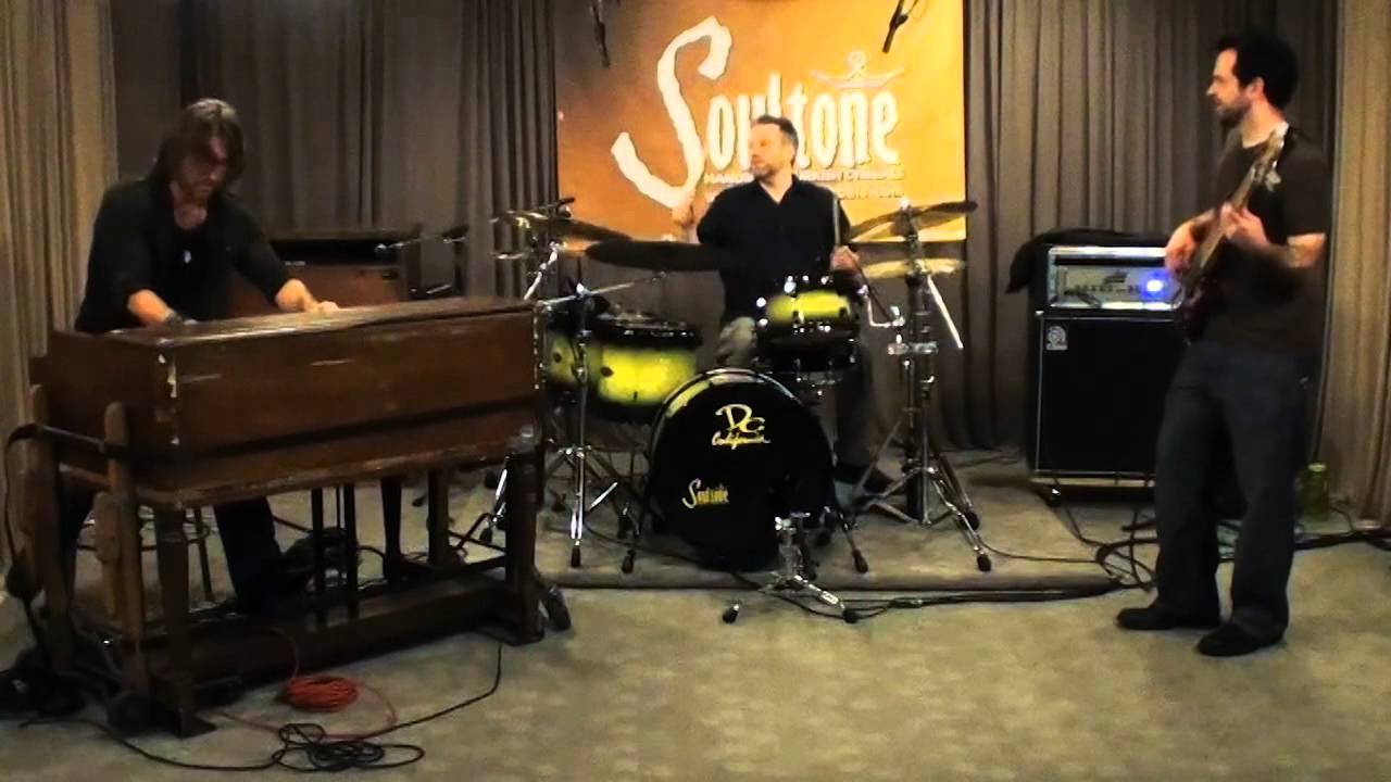 Mike Mangan's Big Organ Trio - Dragon's Triangle - YouTube