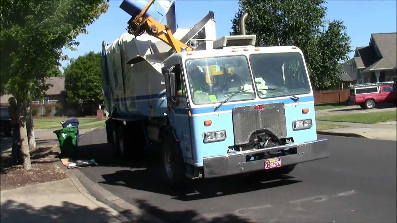 Peterbilt 320/Heil CP Python - Collecting Garbage in Eugene, OR - YouTube