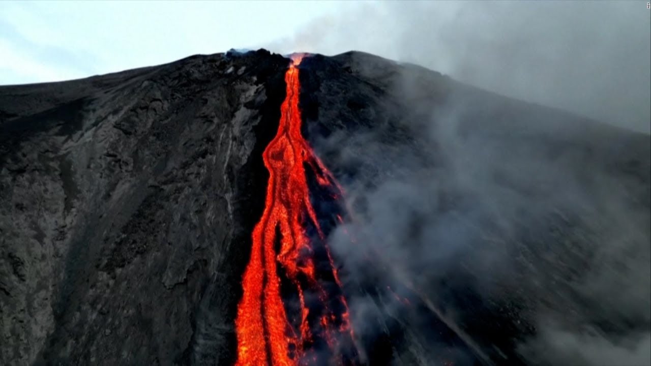 Volcano Loop 1 - Sound Effect - YouTube