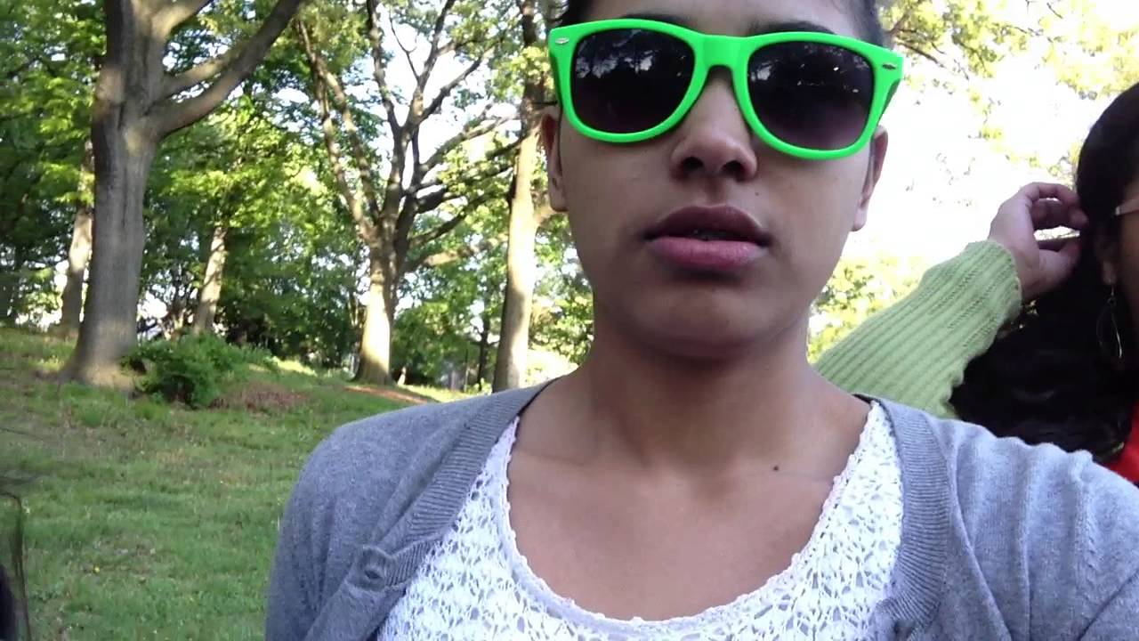 WAVING AT RANDOM PEOPLE - YouTube