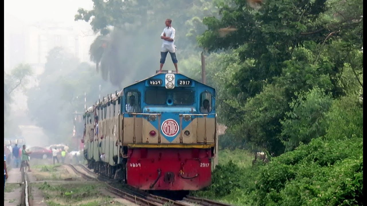 Kalni Express !! One of the famous train (Dhaka-Sylhet route) - YouTube