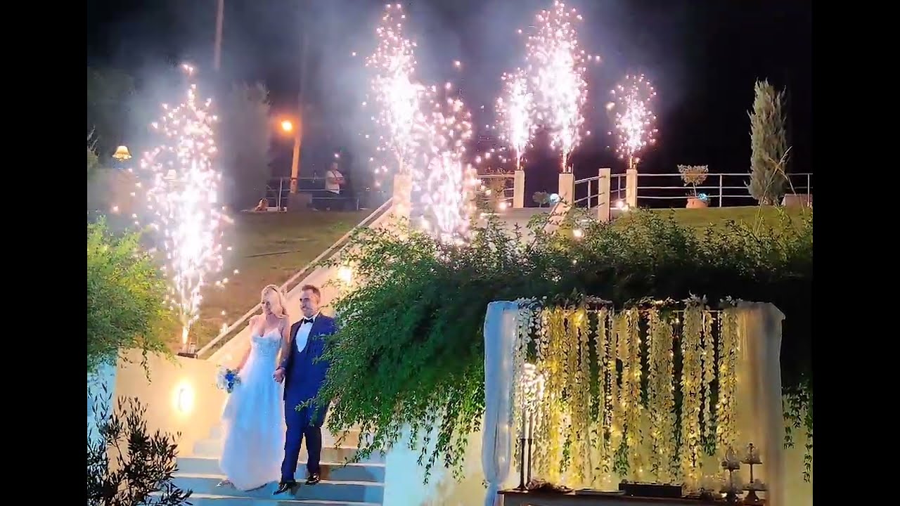 ΜΠΑΛΚΟΝΙ SUMMER EVENTS ΧΑΛΑΝΔΡΙΤΣΑΣ - Είσοδος Γάμου Πυροτεχνήματα γάμου ...