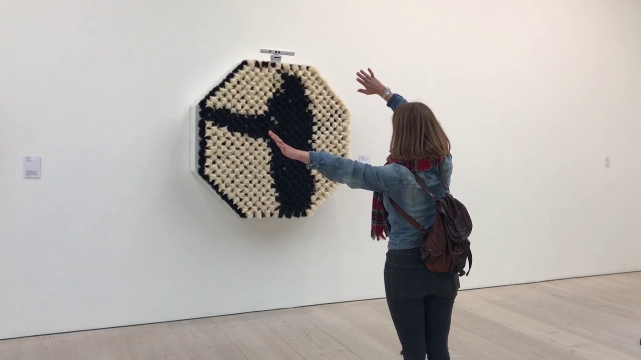 Daniel Rozin - Pom Pom Mirror (2015) - YouTube