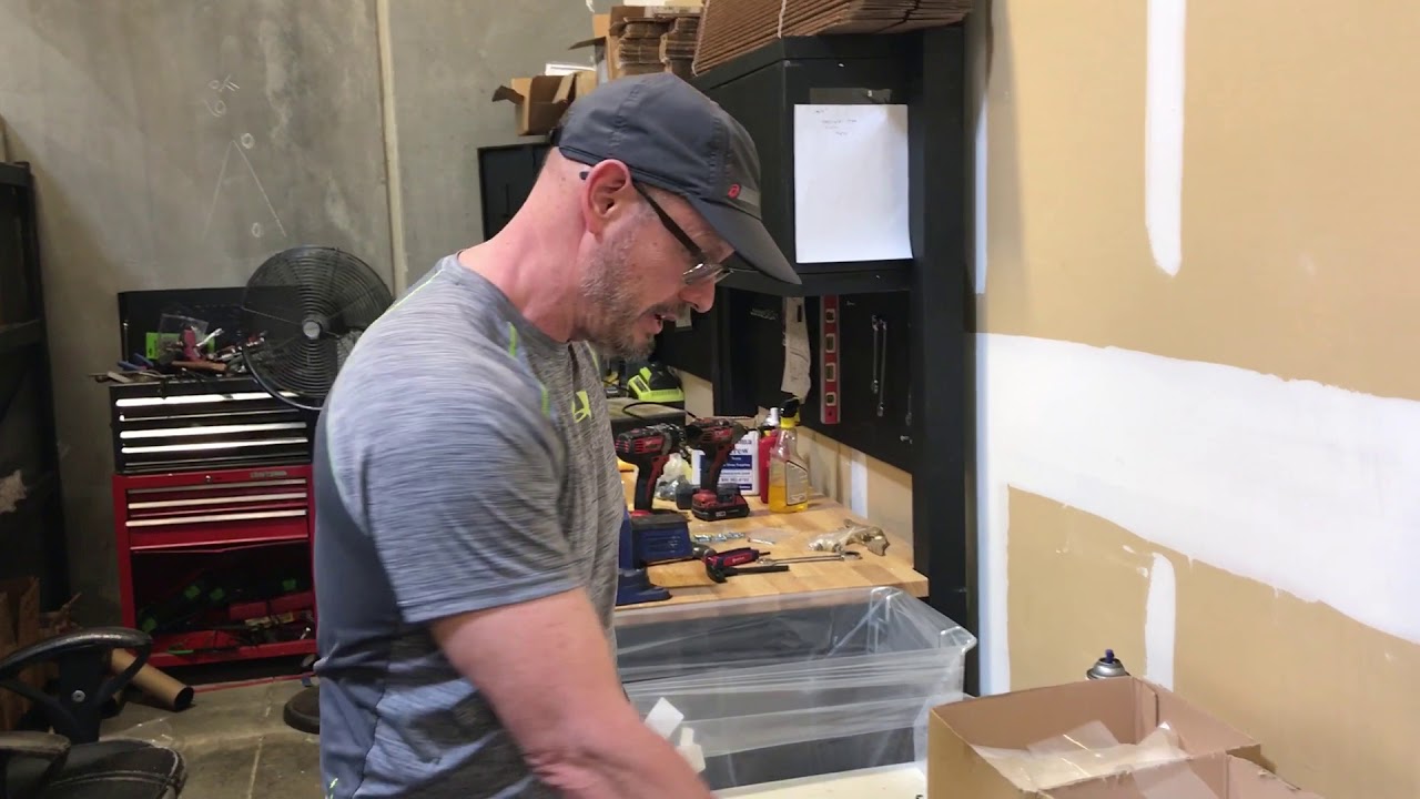 Stanley 516698 Molded Gear Assembly For The Stanley Magic Access - YouTube