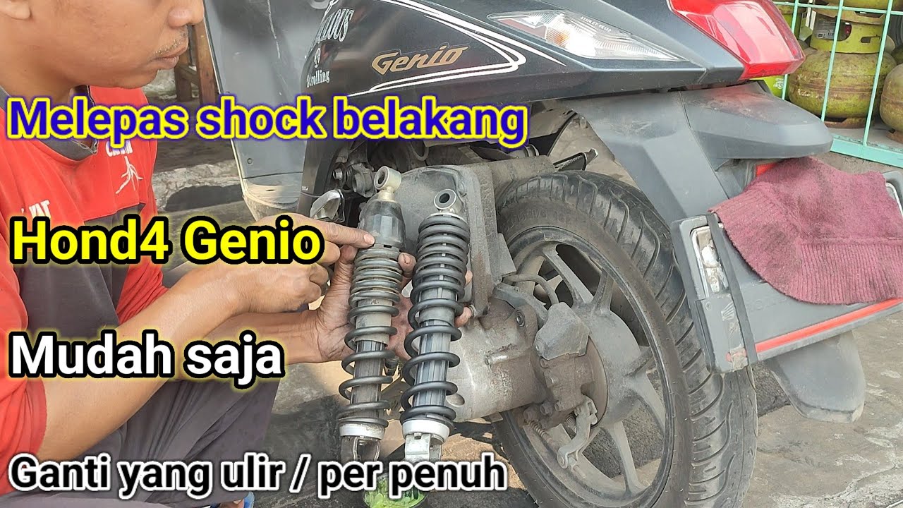 Cara melepas shock belakang Honda Genio - YouTube