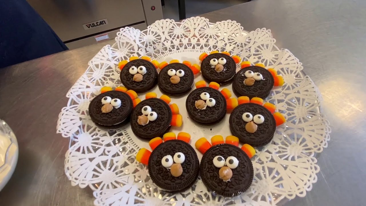 Turkeys Made With Oreo Cookies