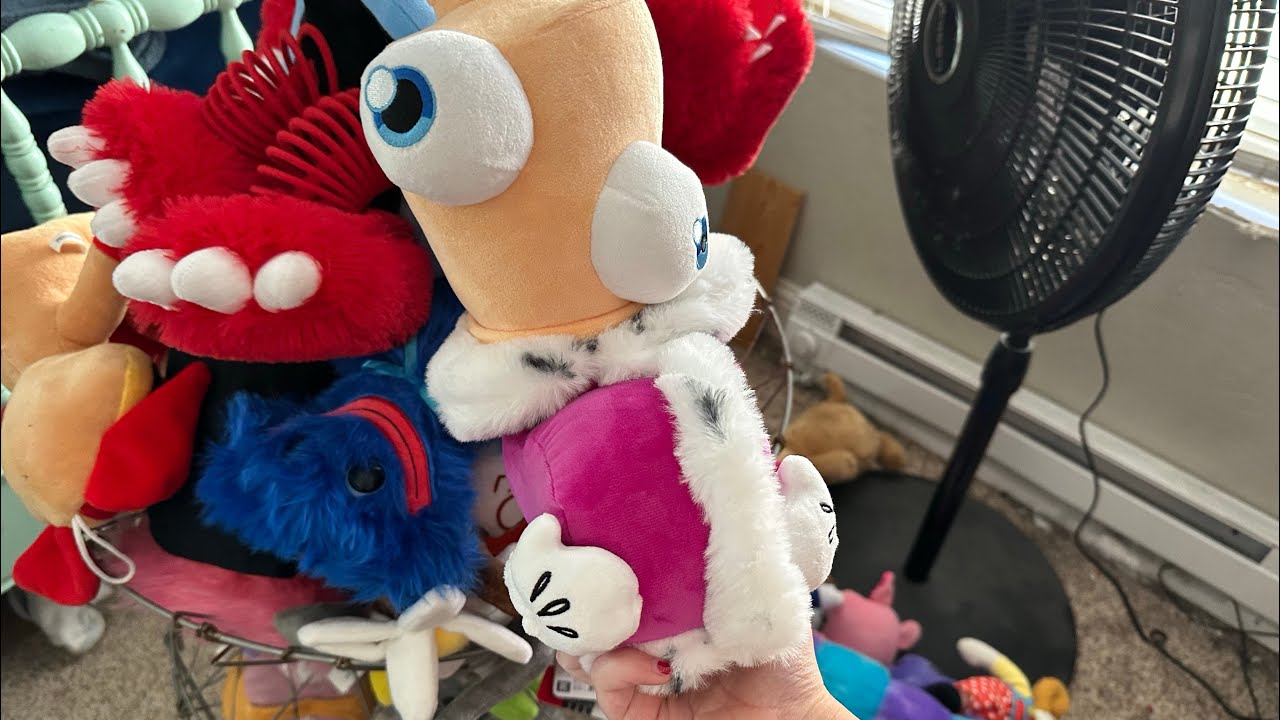 Unboxing the Official Kinger plushie from Glitch Productions - YouTube
