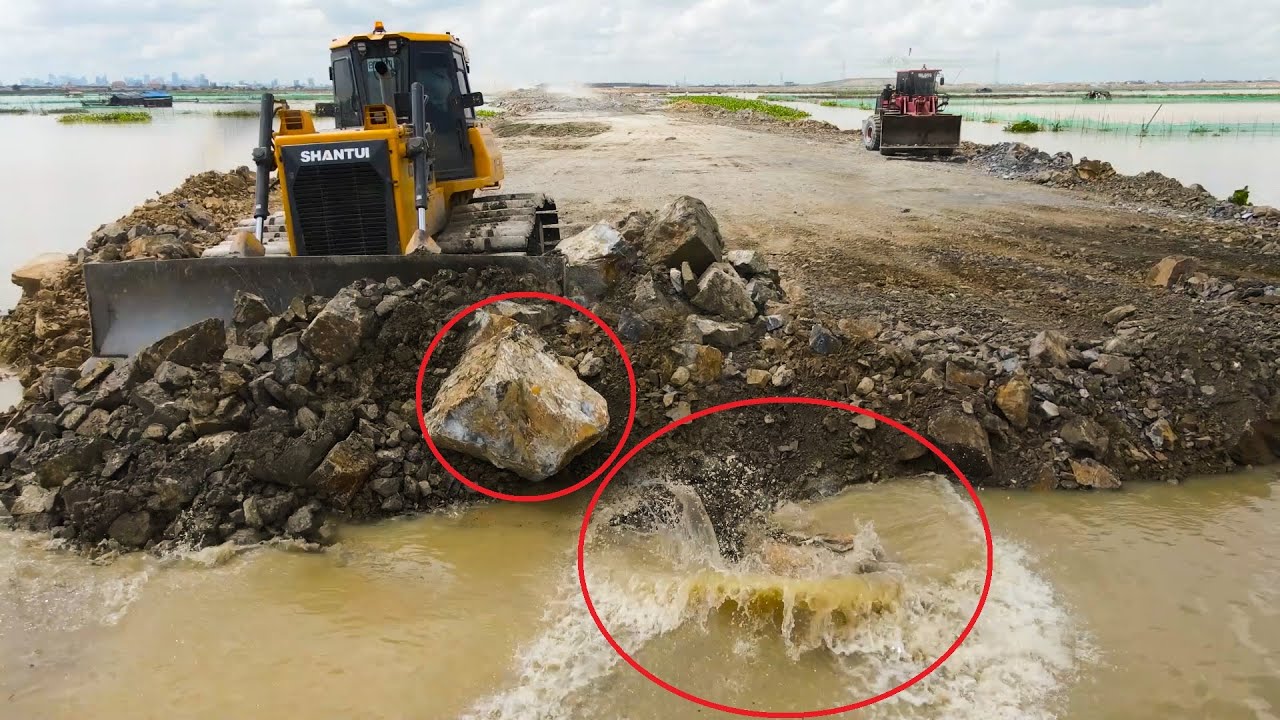 Powerful Modern Machines Dozer SHANTUI DH17 Spreading Stone Slide In ...