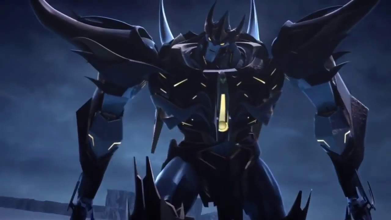 Optimus prime vs predaking - YouTube