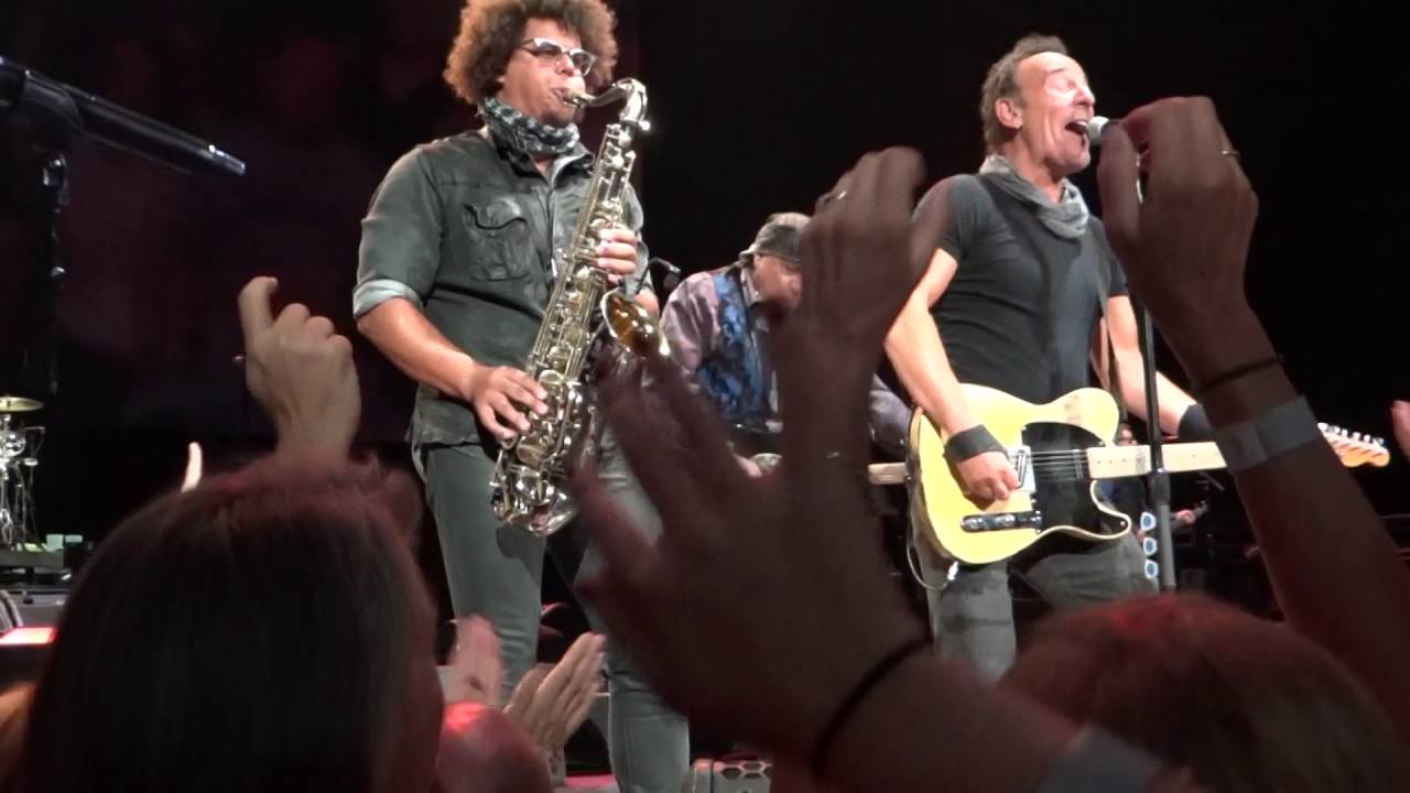 Bruce Springsteen - Rosalita - From the Pit- Virginia Beach 9-5-16 ...