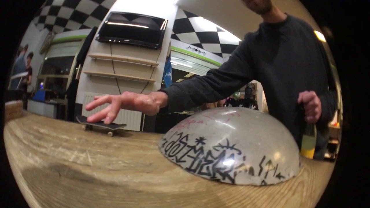 Asi Berlin Shop #1 - YouTube