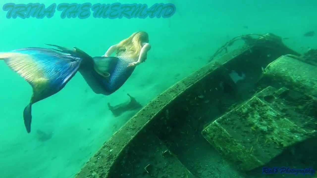 Trina The Mermaid plays on a shipwreck HD - YouTube
