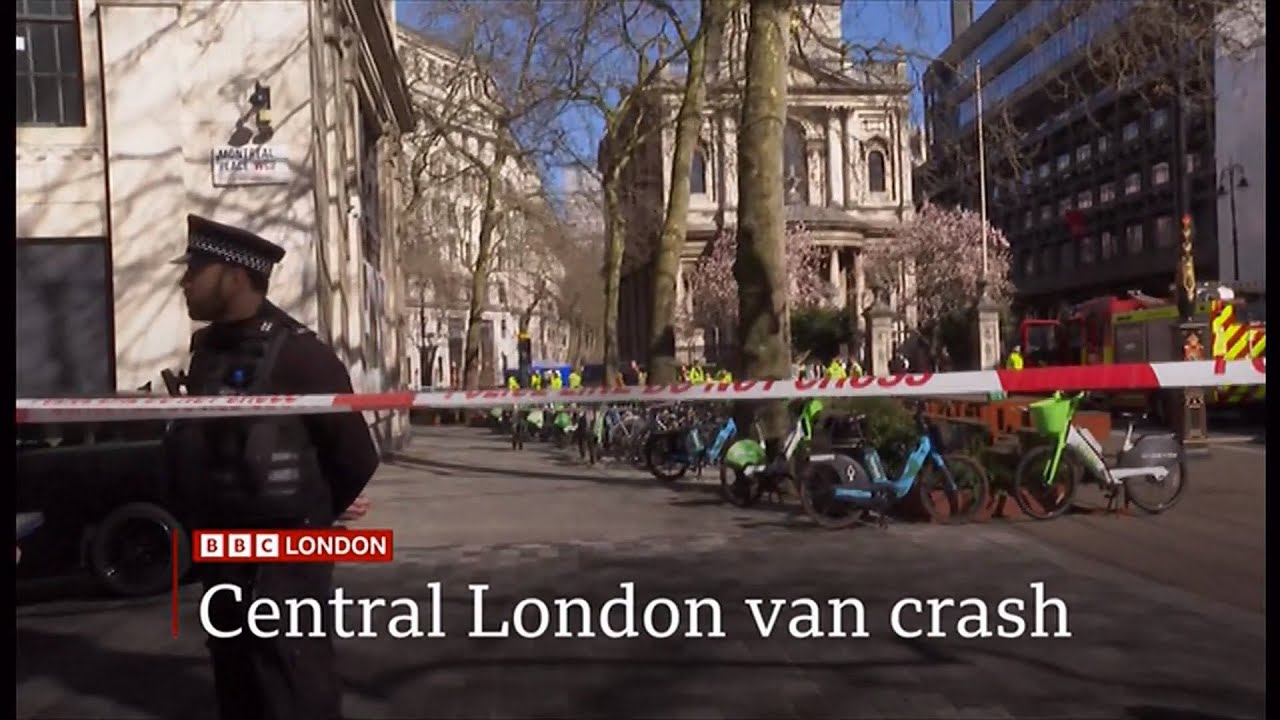 Pedestrian dies and others hurt in van crash into pedestrians on Strand ...