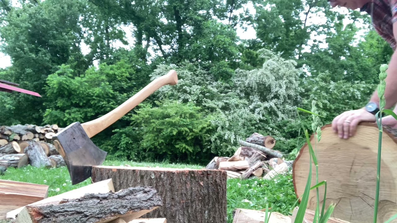 Splitting Red Oak - YouTube
