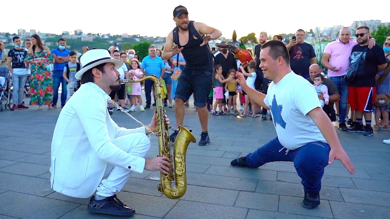 "Wake me Up"💃 [with 2 EPIC DANCERS ] STREET SAX PERFORMANCE - YouTube