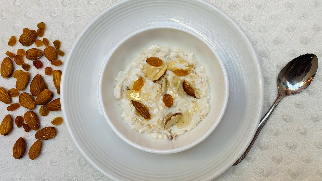 Quick & healthy breakfast bowl /instant breakfast/no cook oats - YouTube