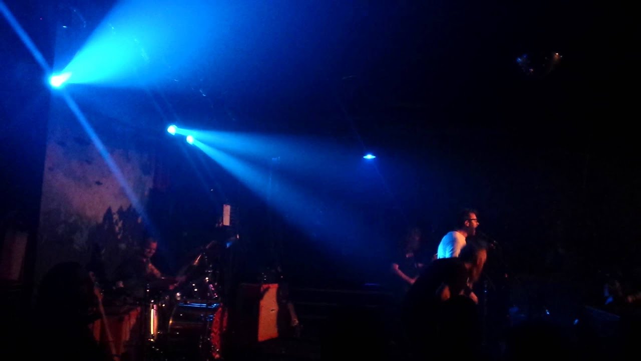 Red Fang - Can't Help Falling In Love (Elvis) - YouTube