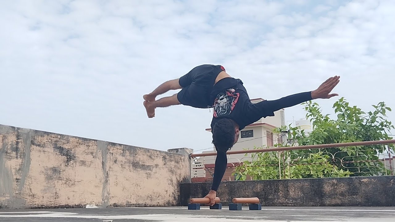 The King Of Hand Balancing - One Arm Handstands By Piyush Prajapat ...