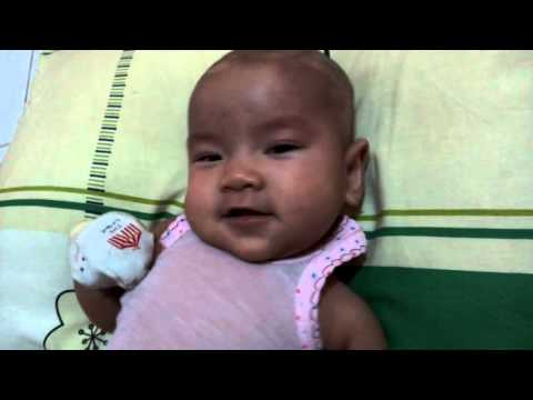 Bayi botak kebingungan part1