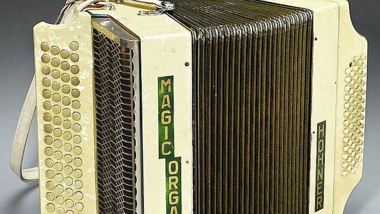 Seybold/Hohner 'Magic Organa' Accordion - Waves of the Danube - YouTube