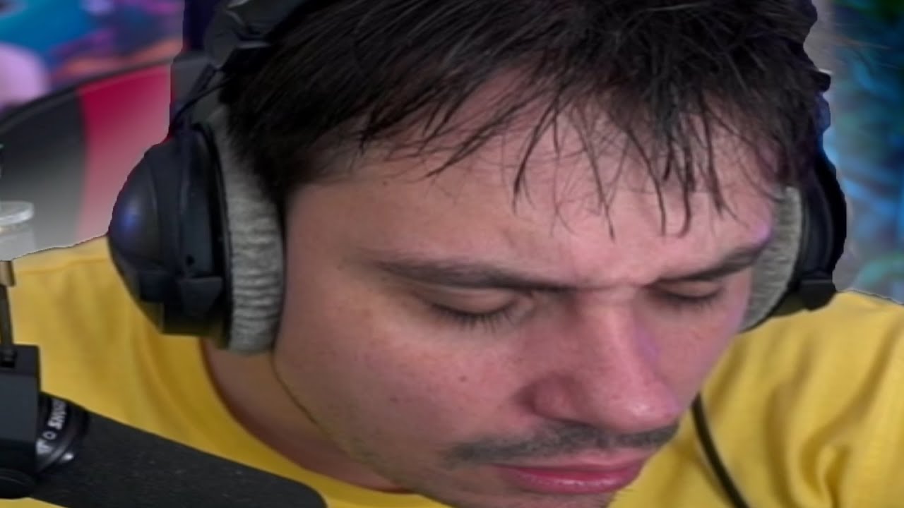 il est faible - YouTube