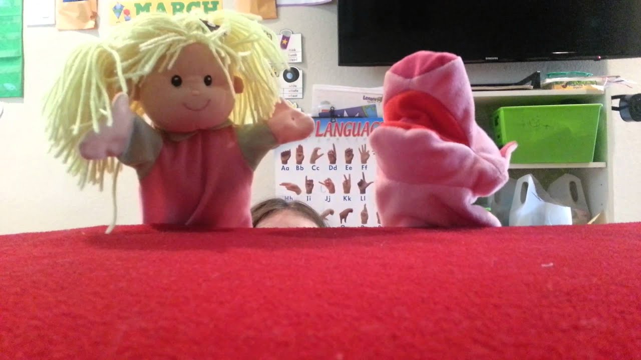 Kids puppet show silly pig voice - YouTube