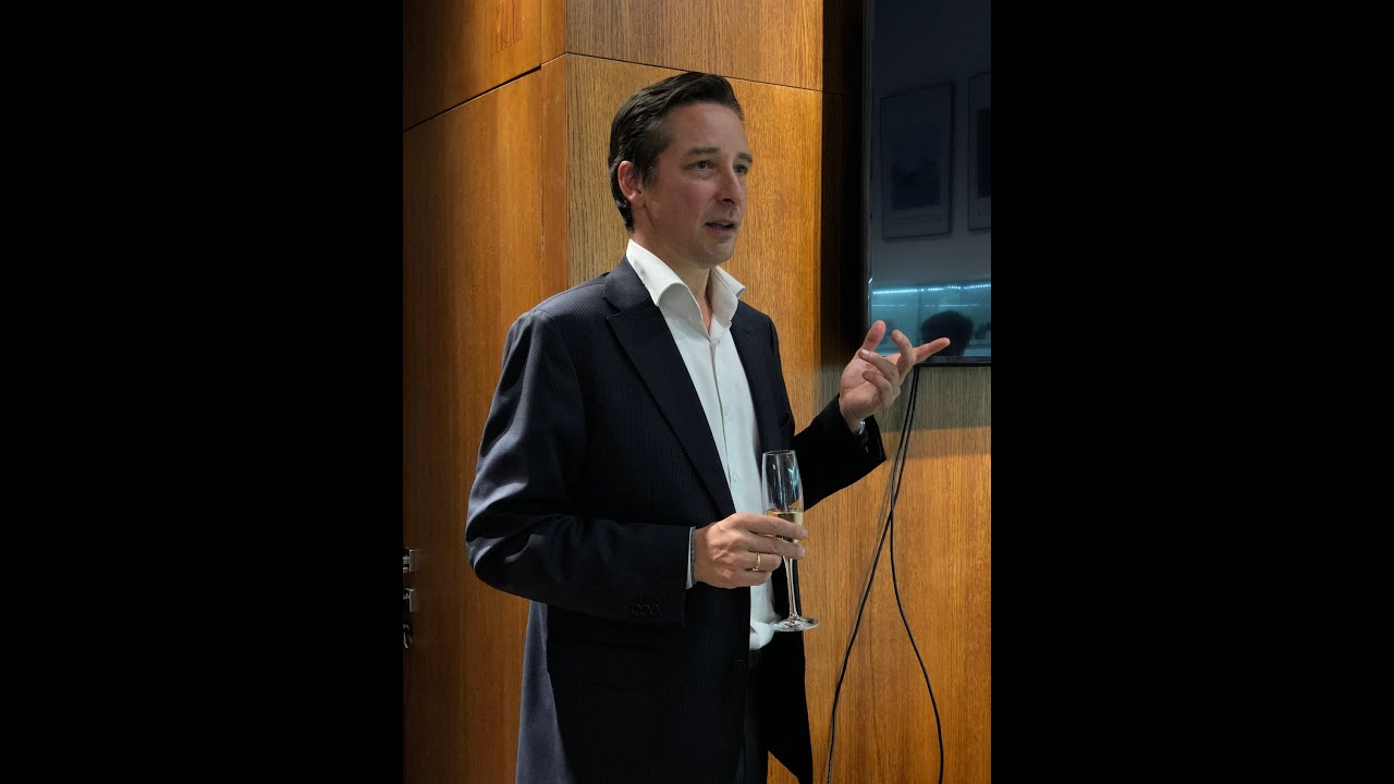 Interview de David Henderson-Stewart, CEO Raketa - YouTube