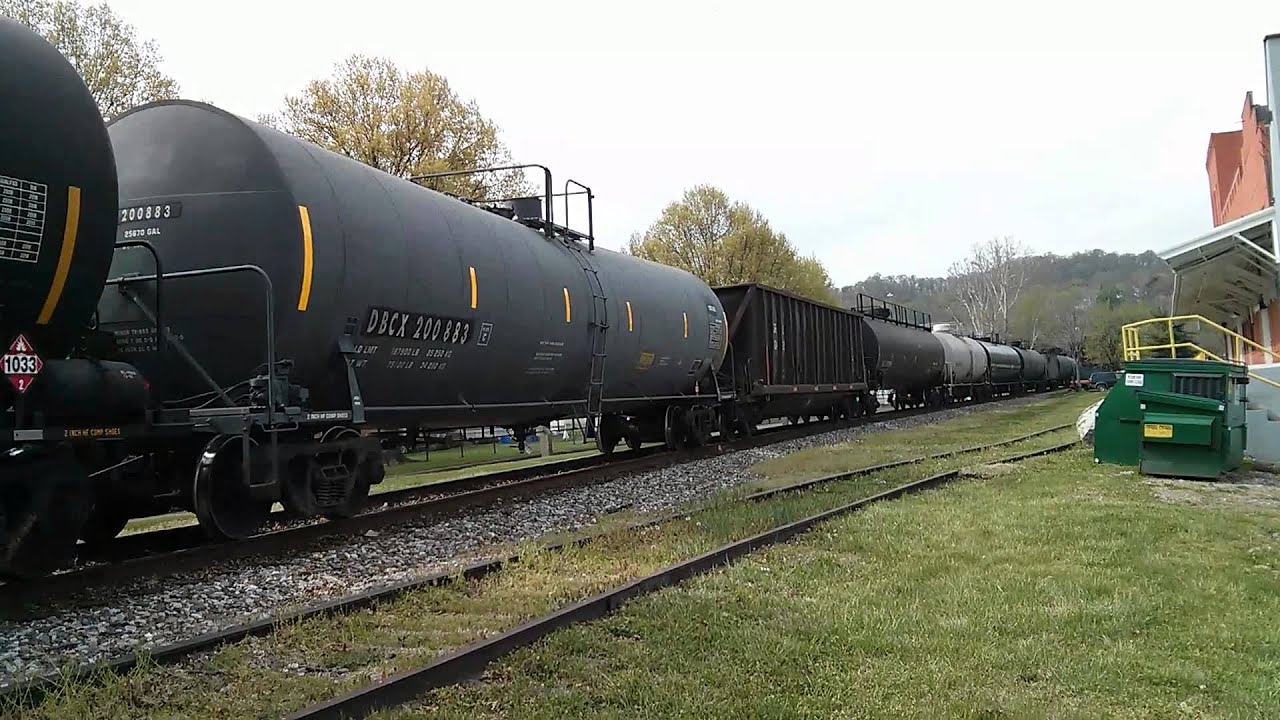 NS mixed freight Charleston WV - YouTube