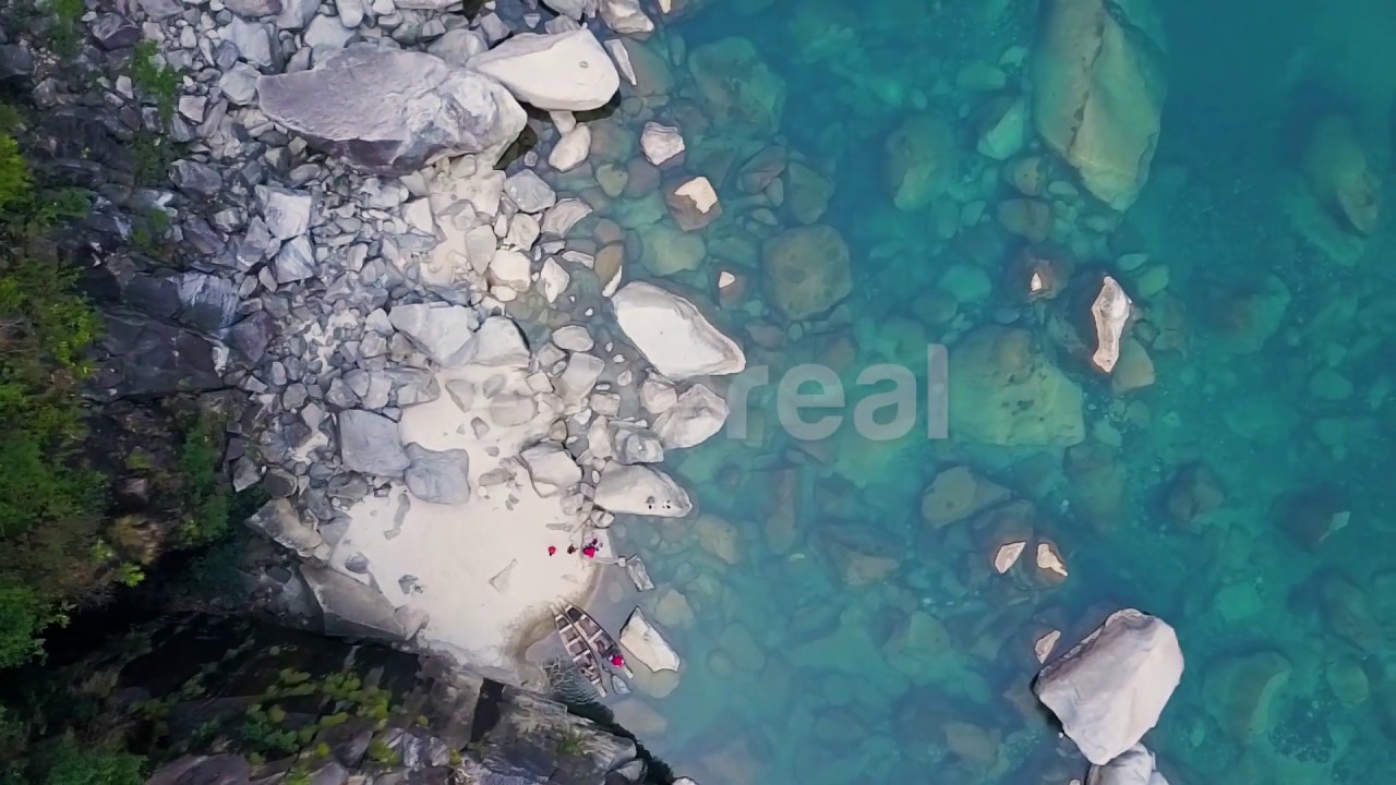 Crystal Clear Water and Boats at Dawki River | Meghalaya India - YouTube