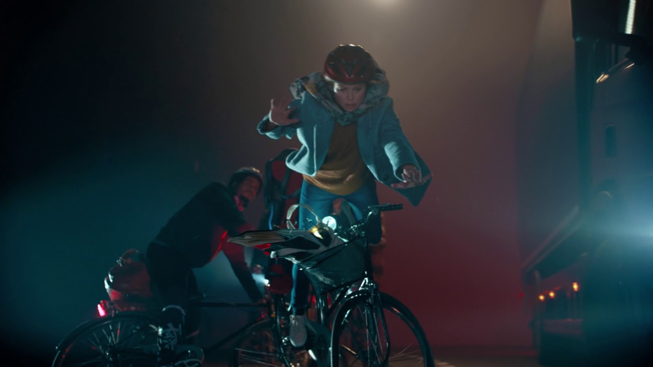 Scania introduces new side detection - YouTube