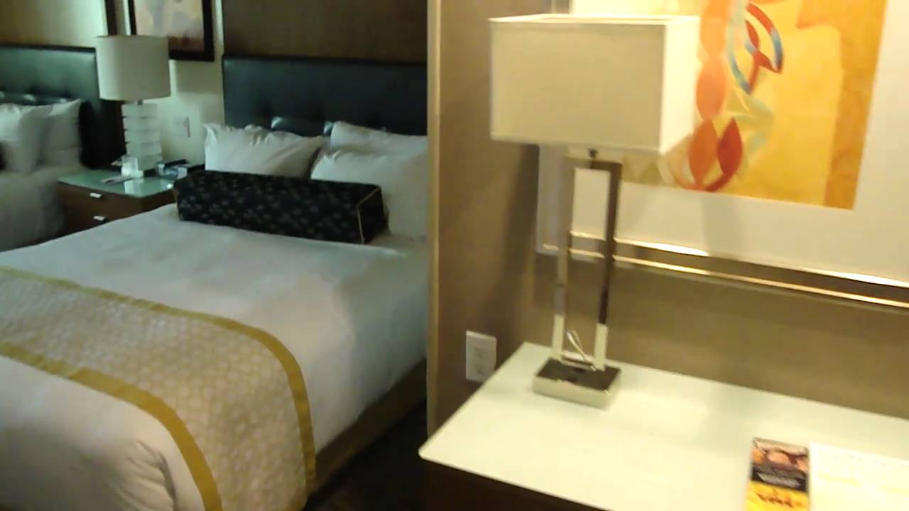 The Mirage Las Vegas regular room tour - YouTube