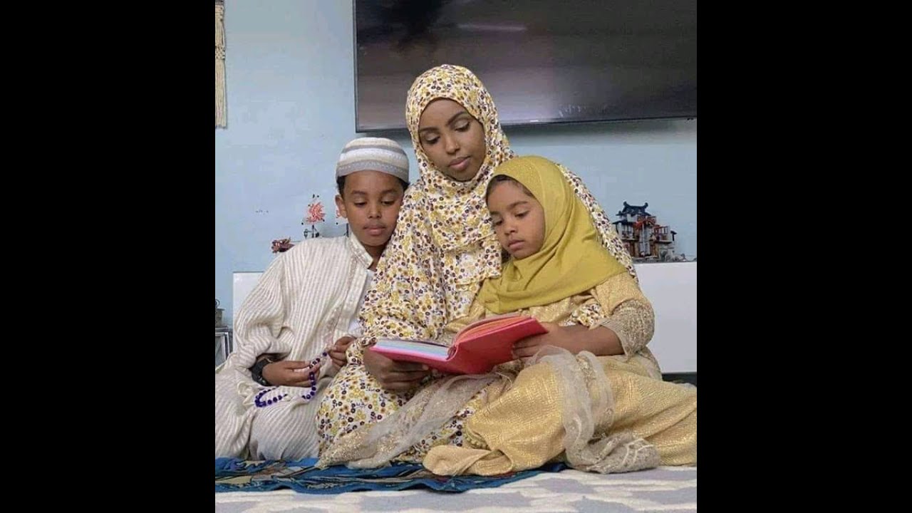 Qaswida Mama Yangu _Taa Yangu By Faridi Official Lyrics Video - YouTube