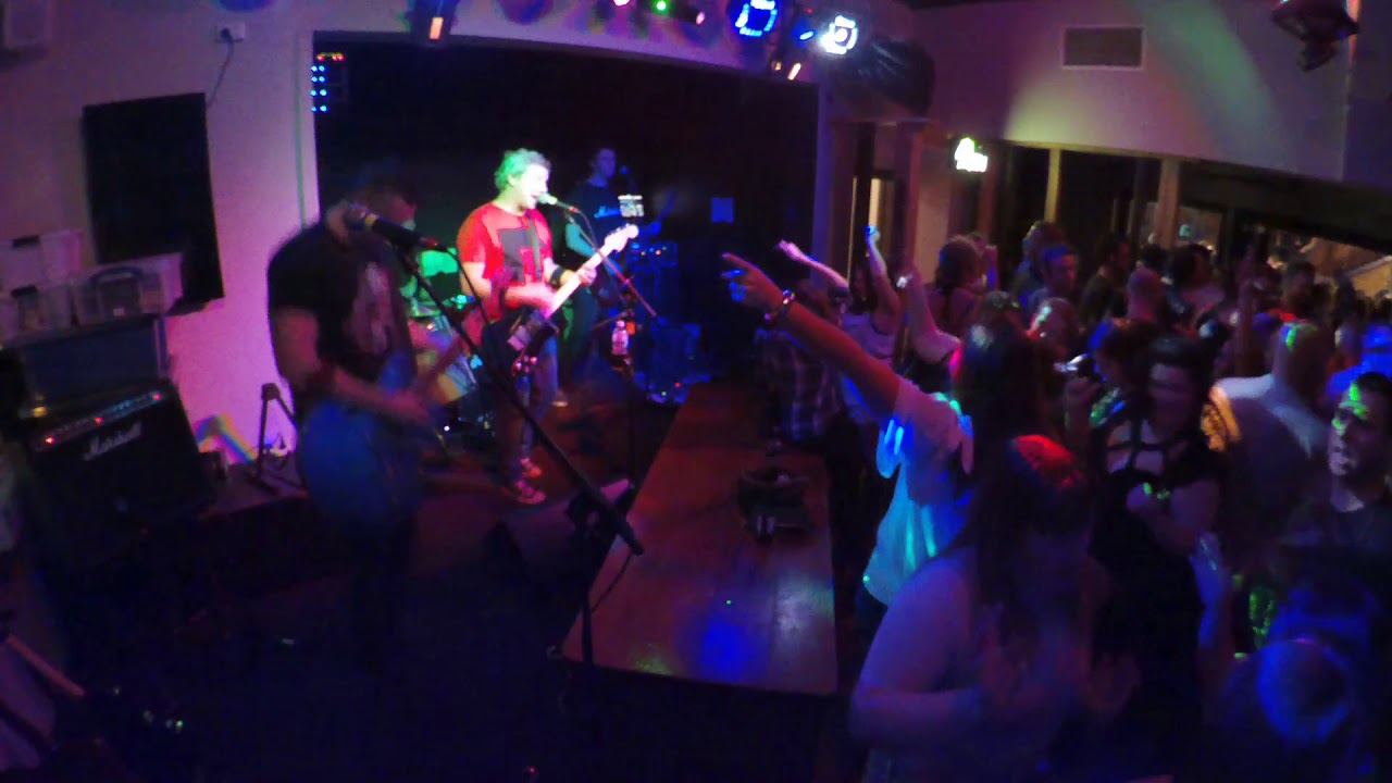 Mr Samsonite - Shut Up And Dance (Walk The Moon) - YouTube