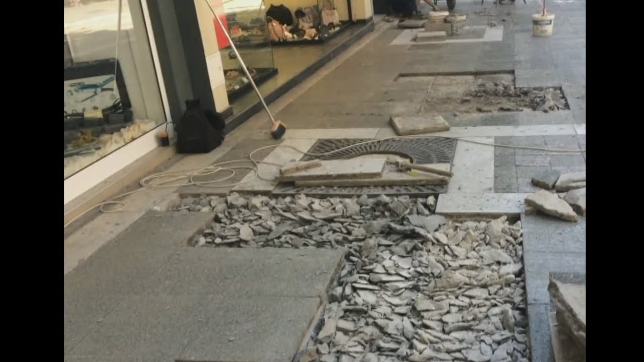 ΑΠΟΚΑΤΑΣΤΑΣΗ ΦΘΑΡΜΕΝΩΝ ΠΛΑΚΩΝ ΠΕΖΟΔΡΟΜΙΩΝ ΣΤΟ ΔΗΜΟ ΕΟΡΔΑΙΑΣ - YouTube