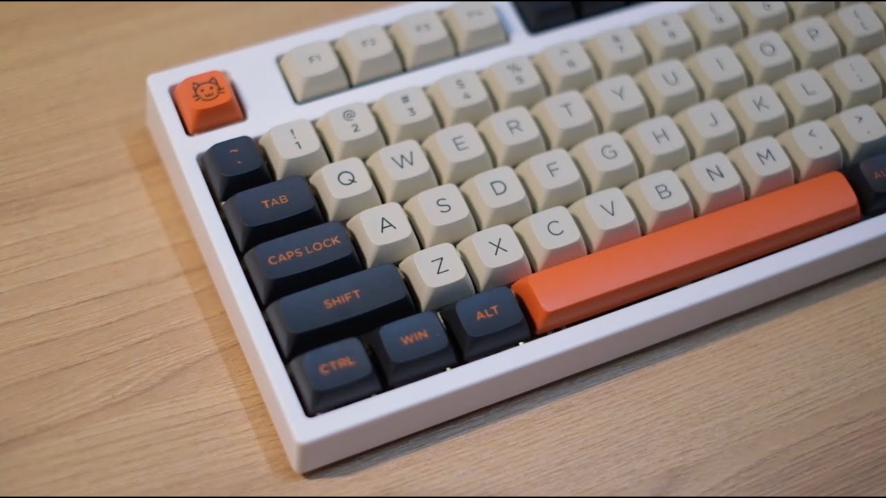 NJ80 with AKKO Carbon Retro Keycaps ASA Low-Profile | Holy Panda ...