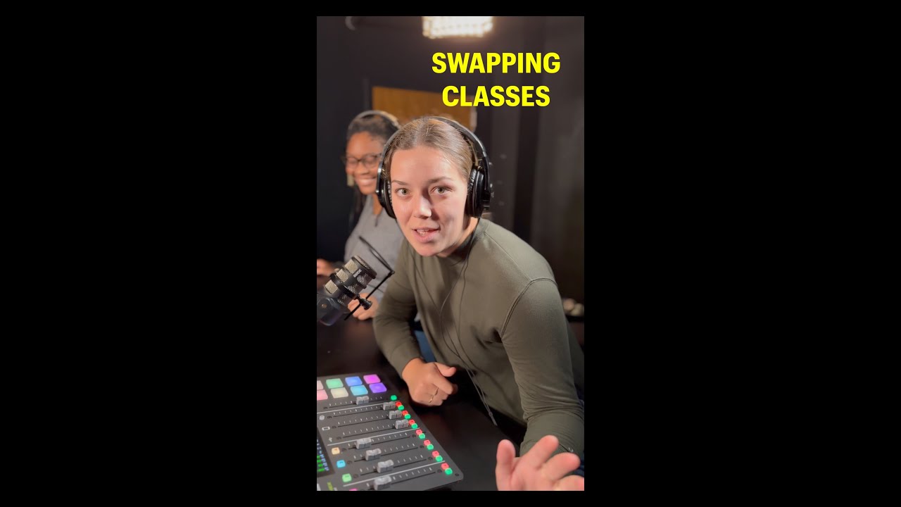 SWAPPING CLASSES IN COLLEGE - YouTube