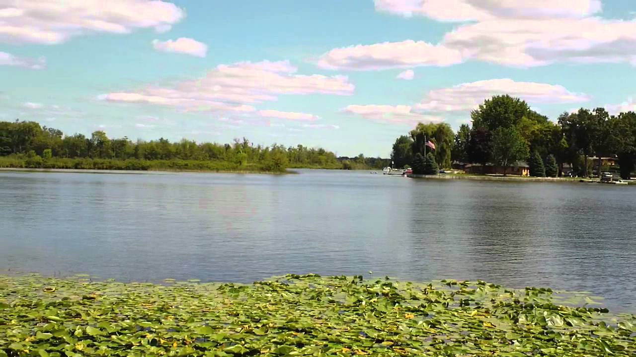 Squaw Lake Fenton MI - YouTube