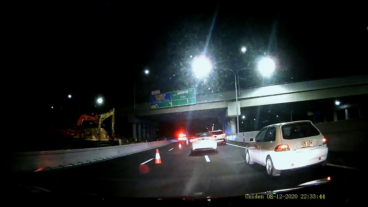 new QLD police Toyota RAV4 (Dashcam) - YouTube