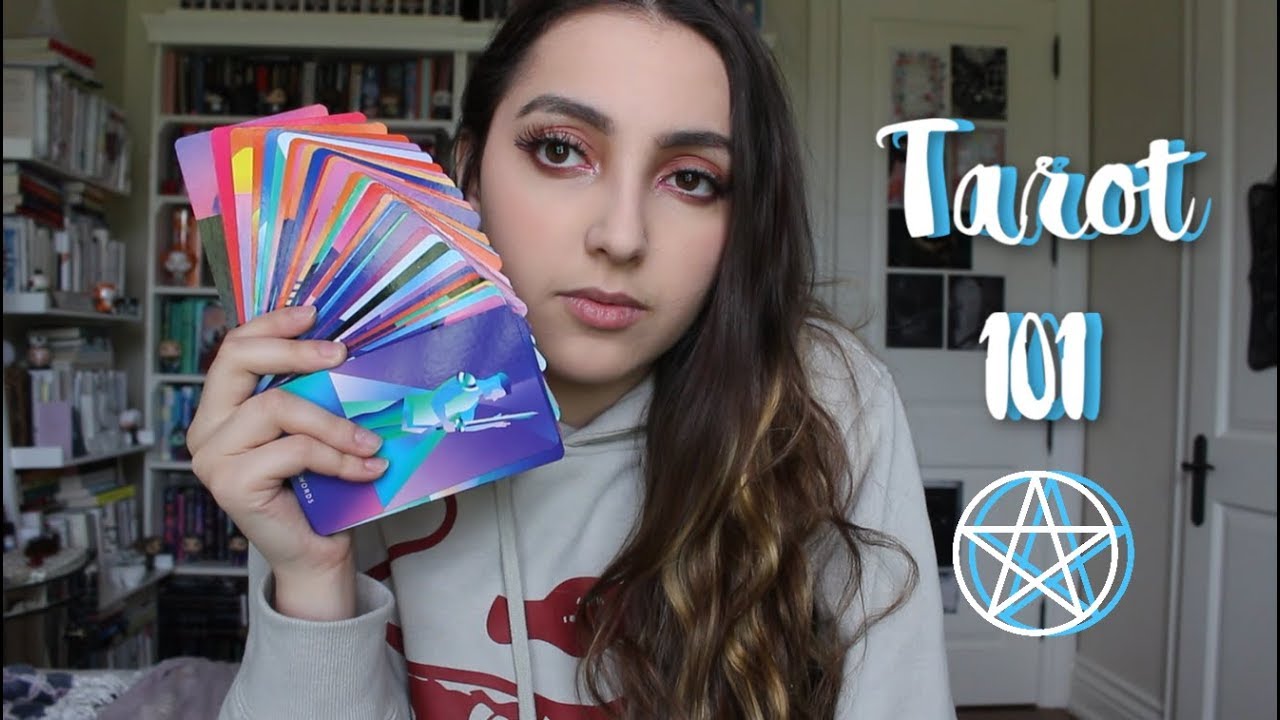 tarot 101 // how to do readings, what tarot is, mystic monday's, etc ...