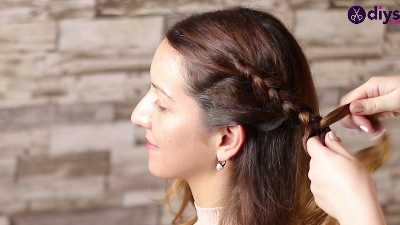 How To Side Braid Your Own Hair For Beginners - YouTube