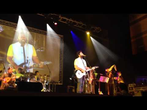Arijit Singh Singing Atif Aslam Pehli Nazar & Tu Jaane Naa Live HD