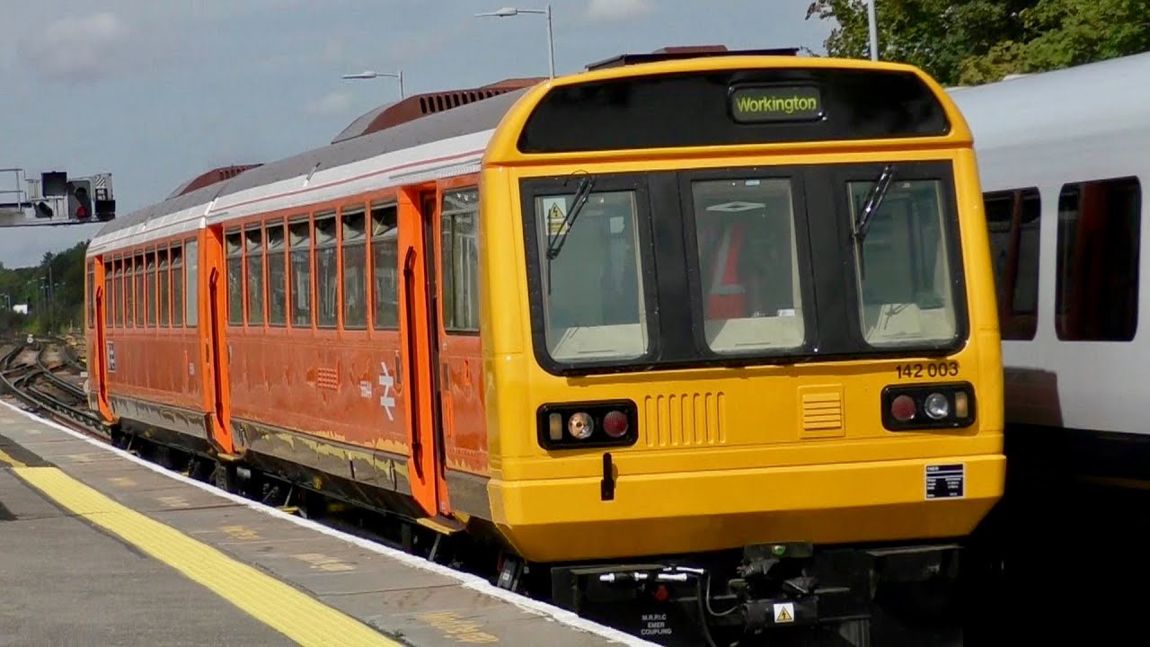 LSL 142003 Pacer In Greater Manchester GMPTE Livery At Basingstoke For ...