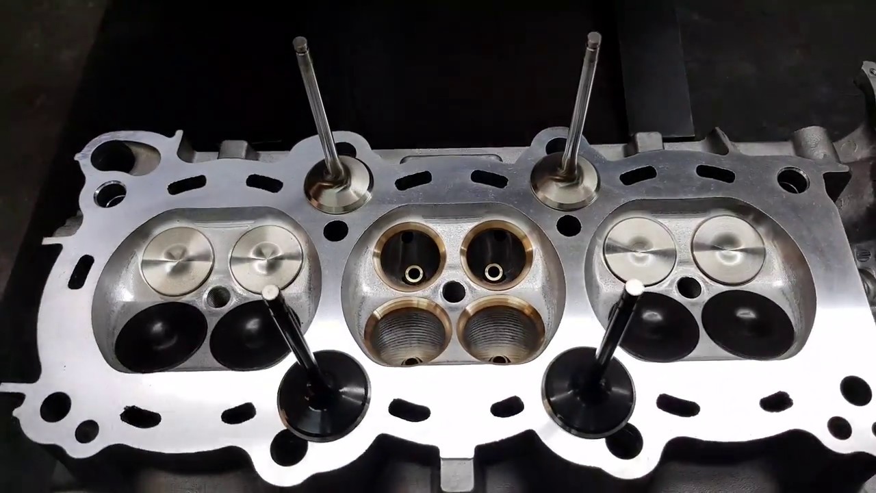 Nissan GT-R VR38 - YouTube