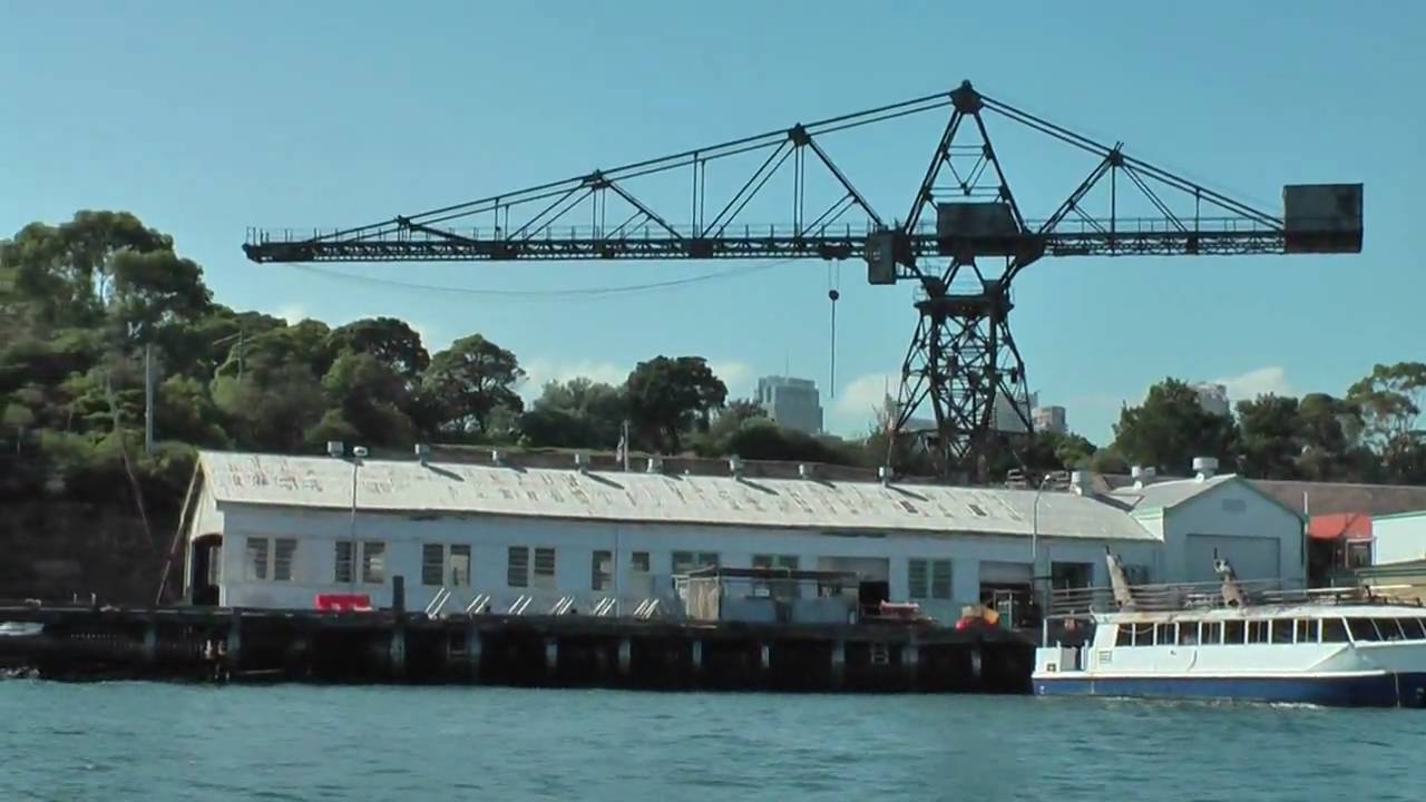 Trust list Goat Island crane - YouTube